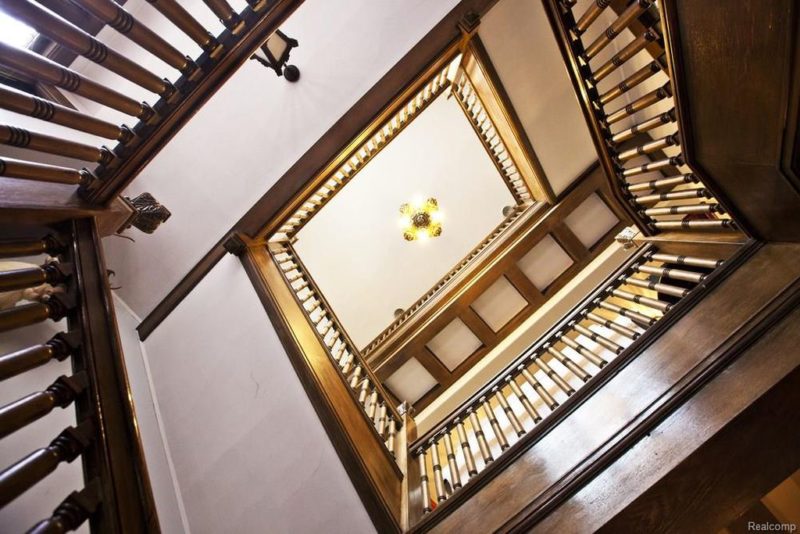 23 bedrooms! Frederick Stearns Mansion in Michigan. $1,195,000 – The ...