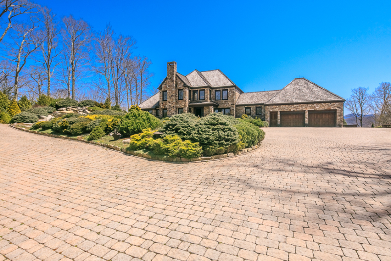 Banner Elk Mansion going on the Auction Block! No minimum bid!! – The ...