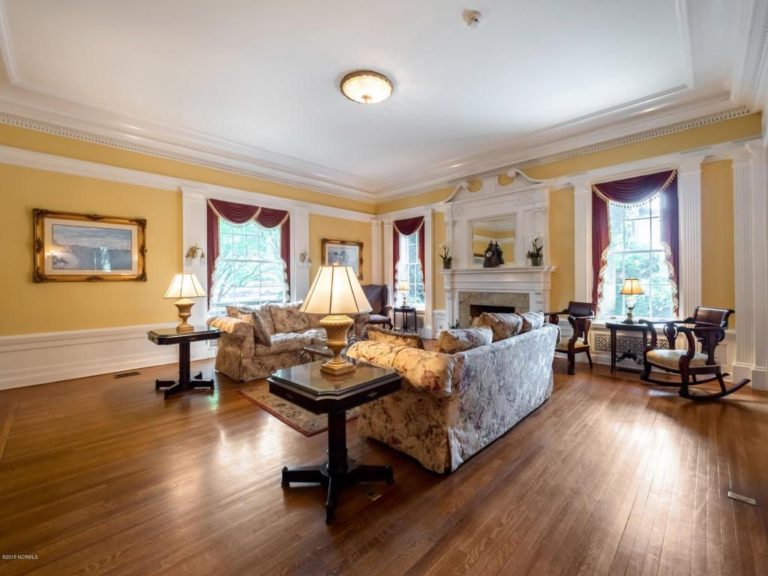 Whoa, stunning! Graystone Inn located in Wilmington, NC. Circa, 1905 ...