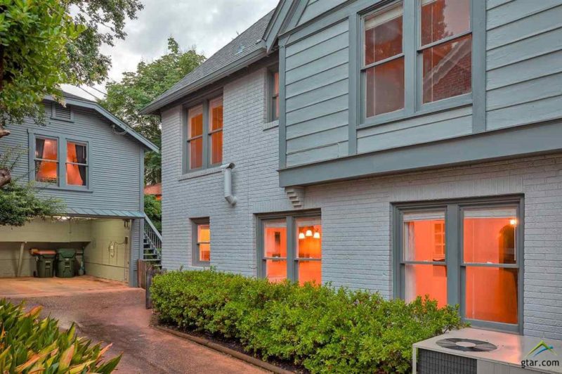 Jaw dropper!! And that kitchen stove! Circa, 1938 in Texas. $269,900 ...