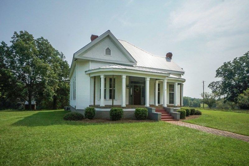 Sold. That red barn! The interior! Six acres in Georgia. Circa 1890 ...