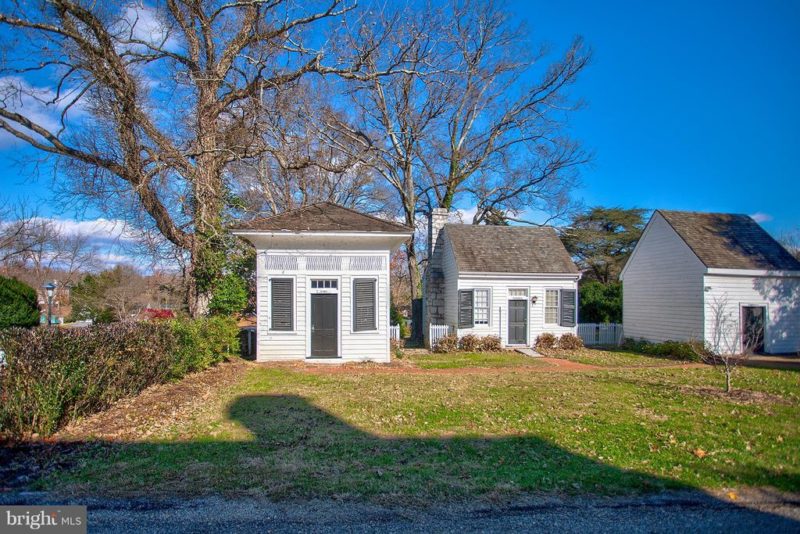 Absolutely stunning!!! Carter Hall, Circa 1797. On 87 acres in VA ...