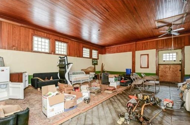 Thayer Estate Carriage House. Almost five acres in MA. $499,900 – The ...