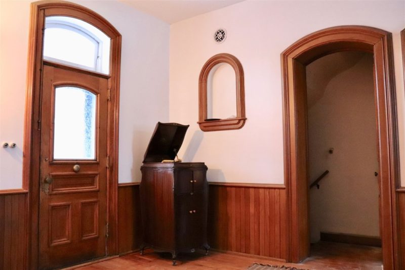 Original speaking tube system intact! Circa 1886 in Indiana. $289,900 ...