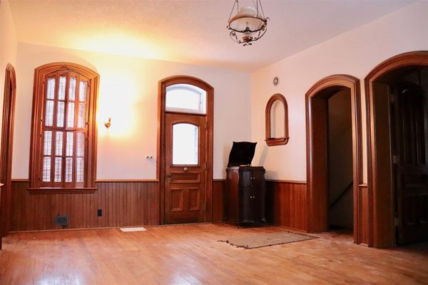 Original speaking tube system intact! Circa 1886 in Indiana. $289,900 ...