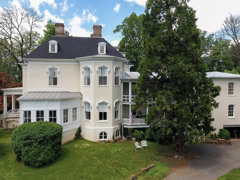 Great price for this Virginia mansion! Circa 1891. Over four acres ...
