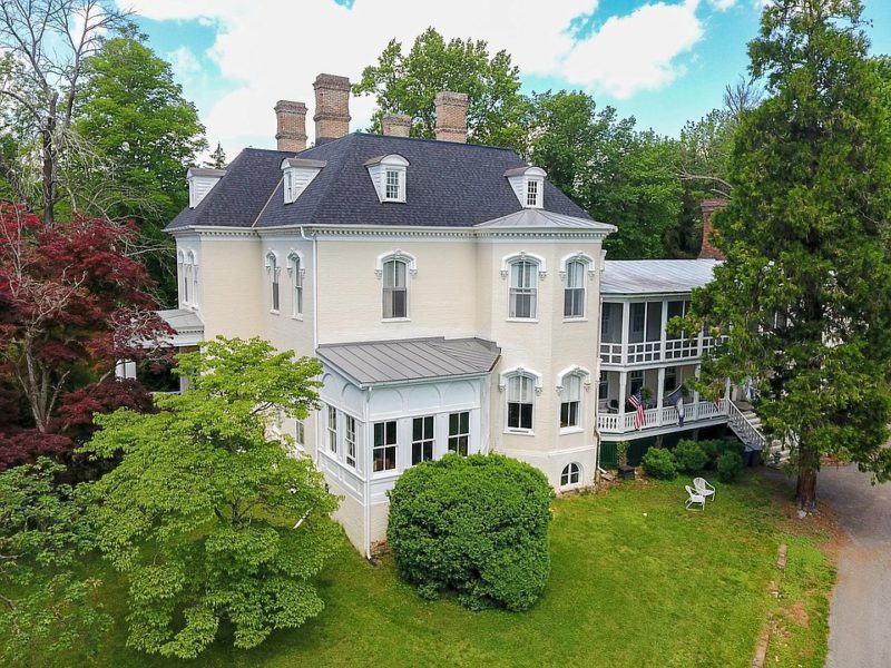 Great price for this Virginia mansion! Circa 1891. Over four acres ...