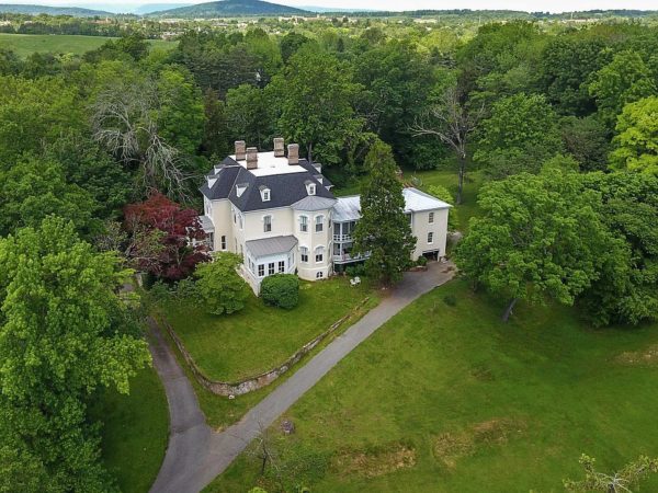 Great price for this Virginia mansion! Circa 1891. Over four acres ...