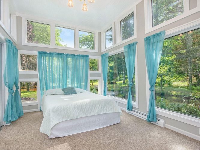 Like a fairytale! Over seven acres in Michigan with a guest house ...