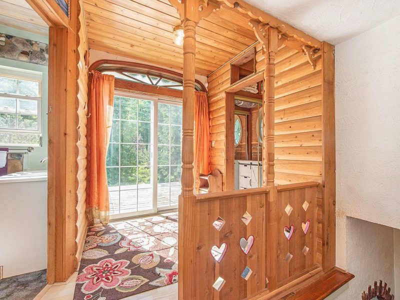 Like a fairytale! Over seven acres in Michigan with a guest house ...