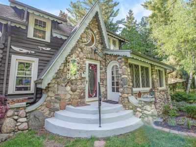 Like a fairytale! Over seven acres in Michigan with a guest house ...