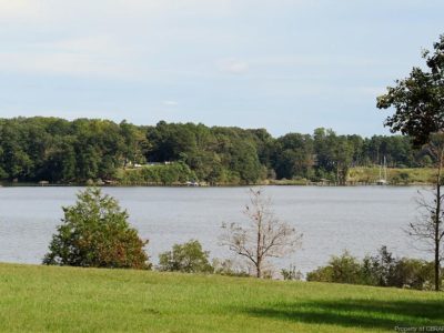 Dream property! Spring Hill Farm, Circa 1706. On 23 waterfront acres in ...