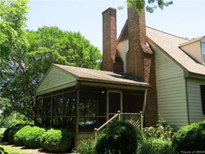 Dream property! Spring Hill Farm, Circa 1706. On 23 waterfront acres in ...