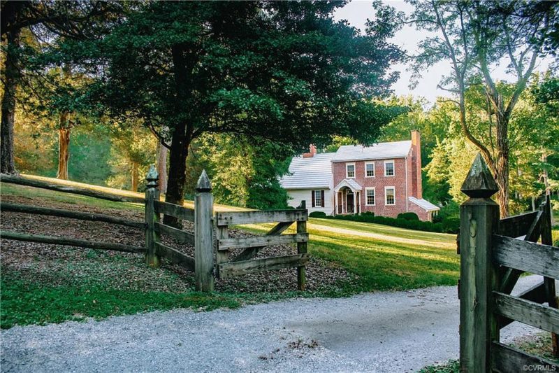 Springdale, Circa 1800. On 52 acres in Virginia. $995,000 – The Old ...