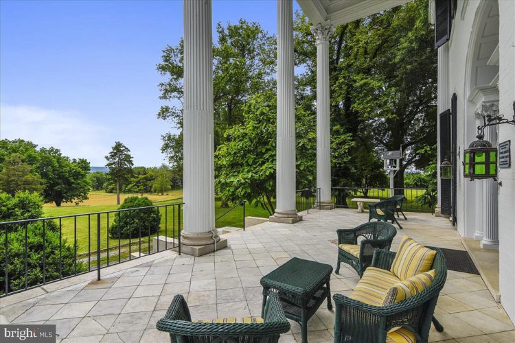 Exquisite! "The Tuleyries", Circa 1833. On 406 acres in Virginia ...