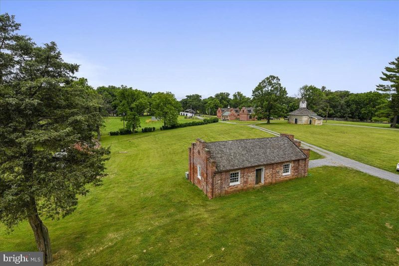 Exquisite! "The Tuleyries", Circa 1833. On 406 acres in Virginia ...