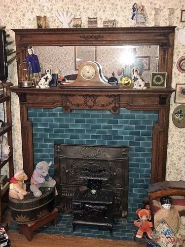 Off market. The Crome House, Circa 1904 in Missouri. American ...