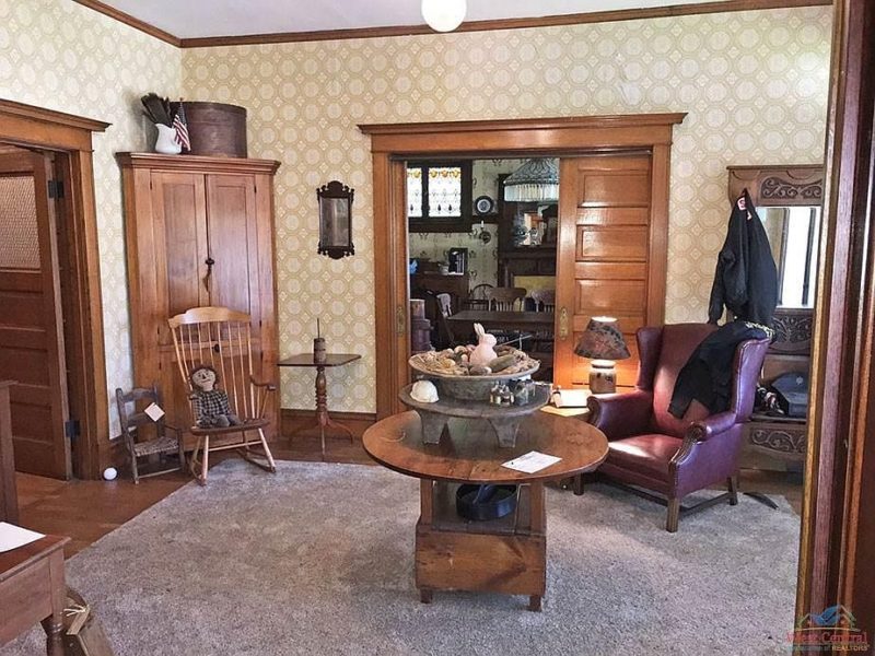 Off market. The Crome House, Circa 1904 in Missouri. American ...