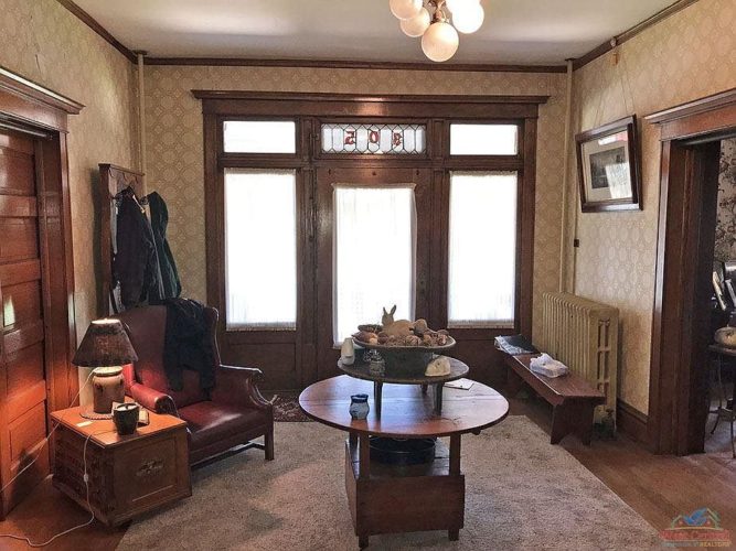 Off market. The Crome House, Circa 1904 in Missouri. American ...