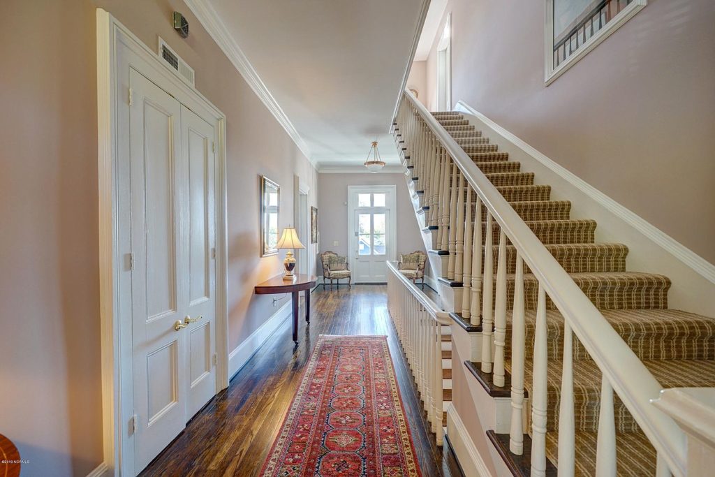 The Verandas Bed and Breakfast, Circa 1854. Benjamin Beery House in ...