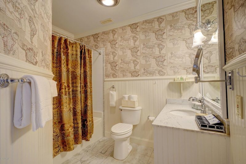 The Verandas Bed and Breakfast, Circa 1854. Benjamin Beery House in ...