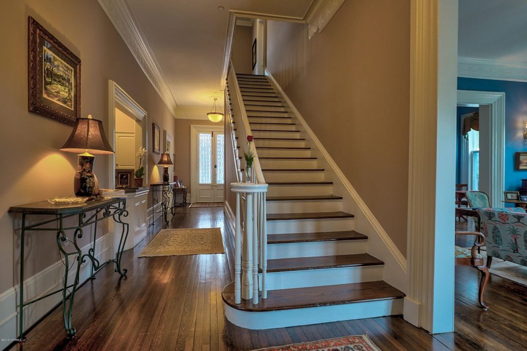 The Verandas Bed and Breakfast, Circa 1854. Benjamin Beery House in ...