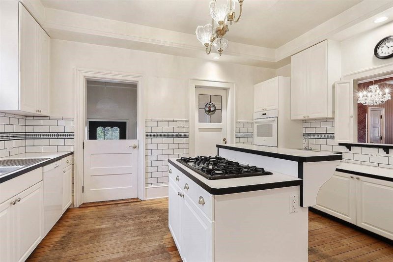 Sold. I want the library! The Rahr House, Circa 1863 in Wisconsin ...