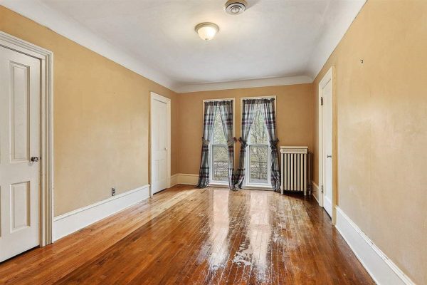 Sold. I want the library! The Rahr House, Circa 1863 in Wisconsin ...