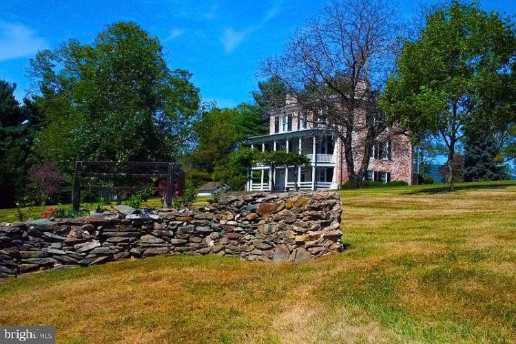 One of a kind property! Circa 1752 and 1850. On 160 acres in Maryland ...