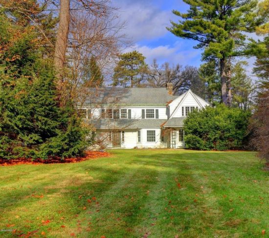 Look inside! The Pomeroy House, Circa 1928. On two acres in ...