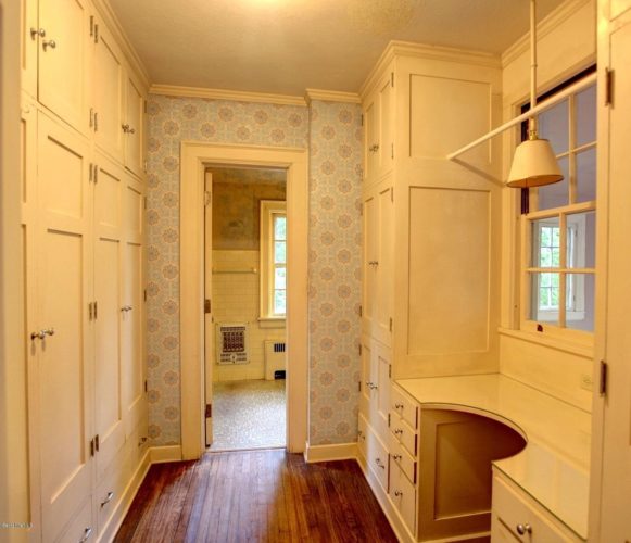 Look inside! The Pomeroy House, Circa 1928. On two acres in ...