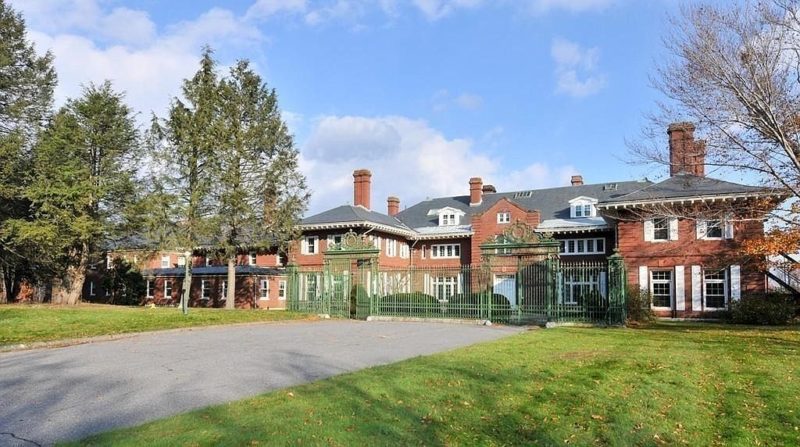 47 bedrooms! Thayer Estate, Circa 1903. On 55 acres in Massachusetts ...