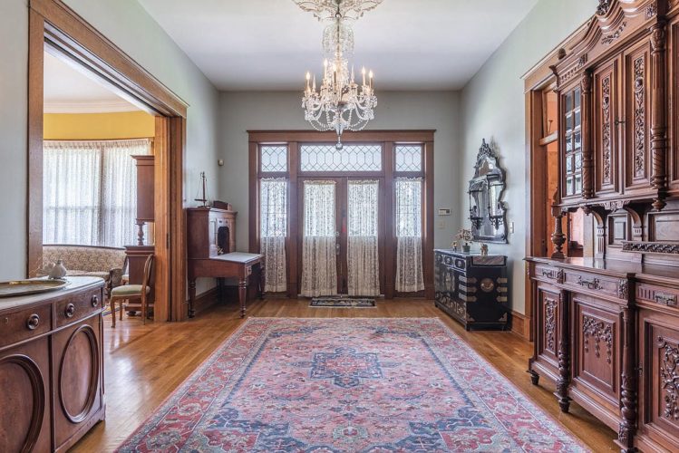 Check out the woodwork! Circa 1897. Almost one acre in Mississippi ...