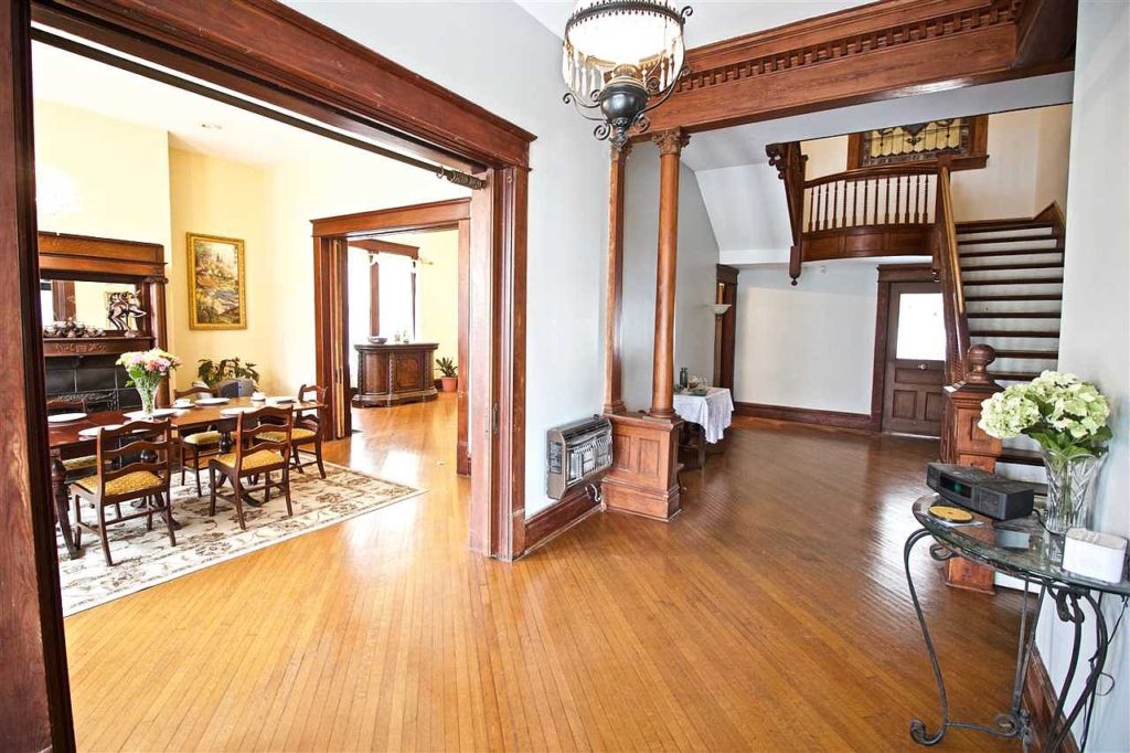 Deal of the Day! Circa 1899 in Mississippi. $166,500 – The Old House Life