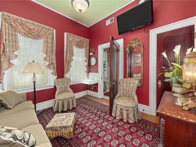 Featured on HGTV! The Darden Mansion, Circa 1914 in Suffolk, Virginia ...