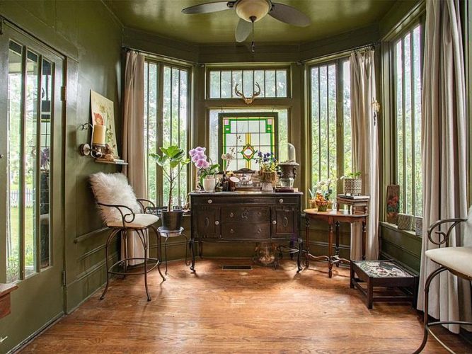 Off market. Love the screened in porch! Circa 1905 in Texas. $275,000 ...