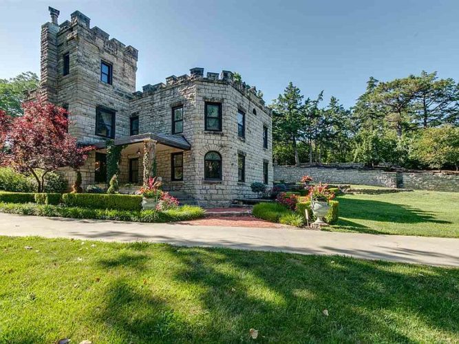 A castle in Kansas! Circa 1894. Over one acre. $1,495,000 – The Old ...