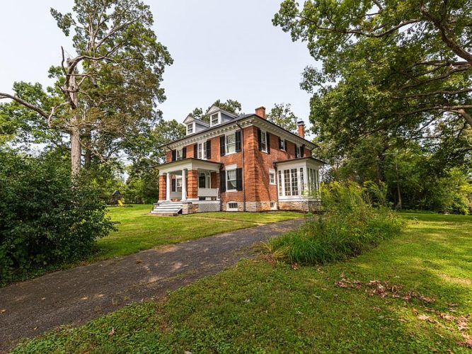 What a beauty! Over two acres in Virginia. Circa 1908. $375,000 – The ...