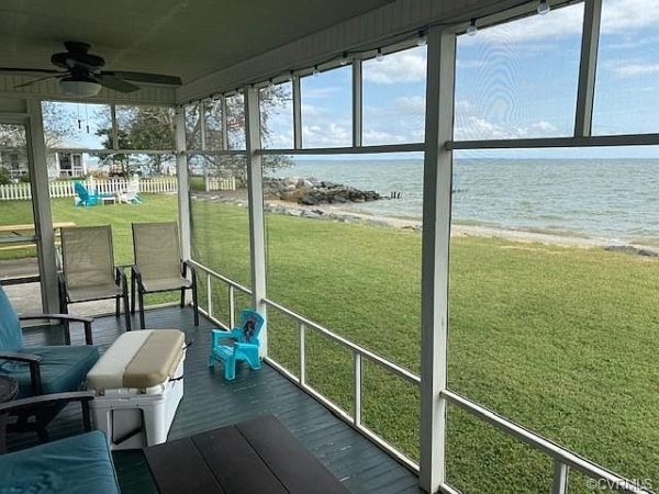 Waterfront oasis! Circa 1923. On the Potomac River in Virginia ...