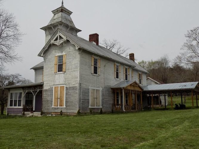 Off market. Wow! The Orr Manor, Circa 1865. Over one acre in Virginia ...