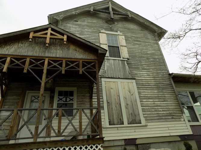 Off market. Wow! The Orr Manor, Circa 1865. Over one acre in Virginia ...