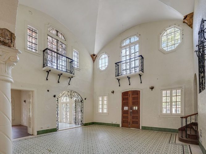Trust me, look inside this one! Circa 1937 in Texas. $390,000 – The Old ...