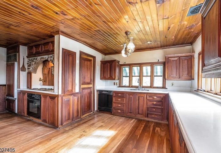 Sold. Great interior! The Woolf Farm, Circa 1800. On 22 acres in New ...