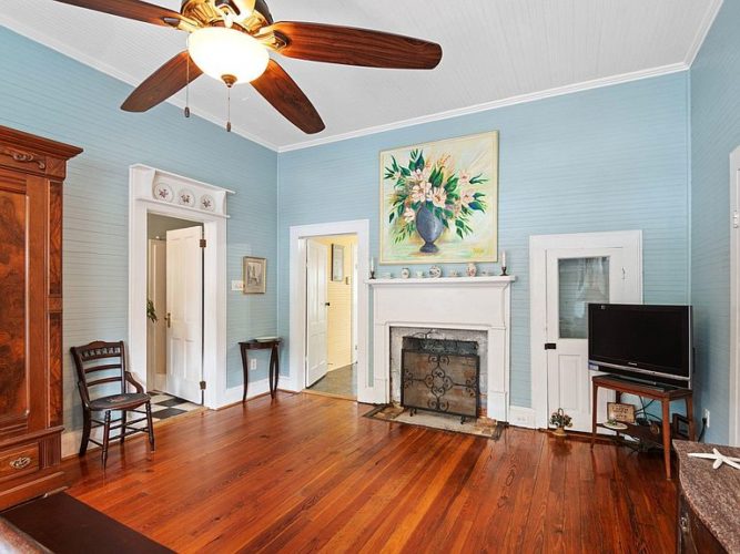 Off market. 7 fireplaces! Great price! Circa 1888 in South Carolina ...