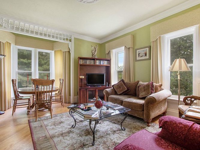 On 11 acres with a guest house and a pond! Circa 1862 in Michigan ...