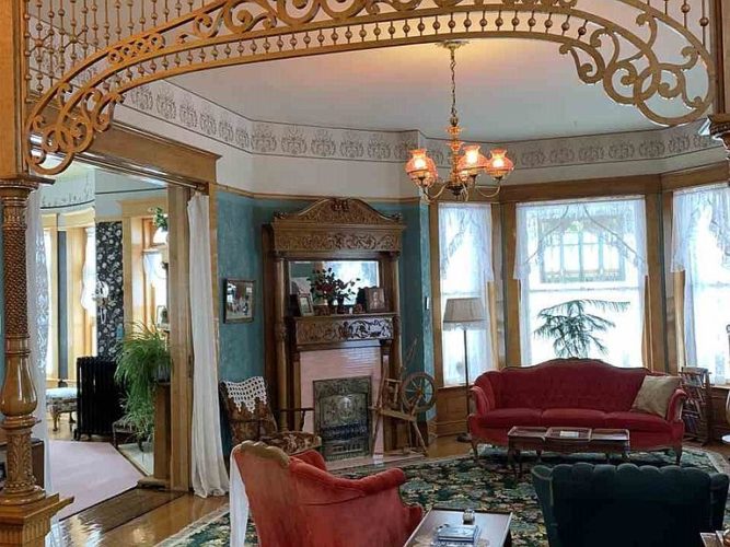 The Ferris Mansion, Circa 1903 in Rawlins, Wyoming. Being sold ...