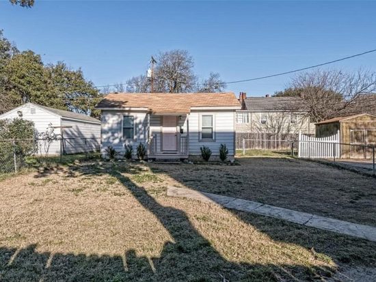 OMG, That staircase! Circa 1898 in Waco, Texas. $289,000 - The Old ...