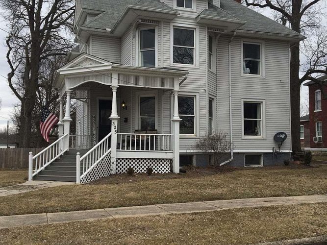Sold for $140,000. Interior surprised me! Circa 1894 in Illinois ...