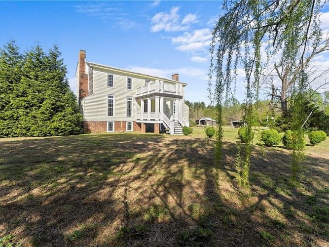 25 acres in Virginia. The Manor House at Church Farm. Circa 1790 ...