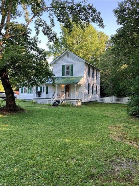 This is so cute! Circa 1890. On one acre in Virginia. $225,000 – The ...